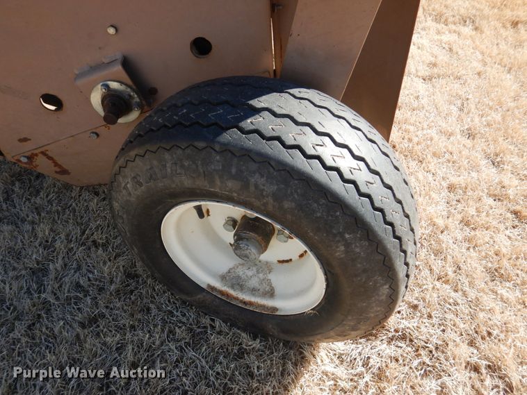 A&L windrow turner in Wakeeney, KS | Item DJ3086 sold | Purple Wave