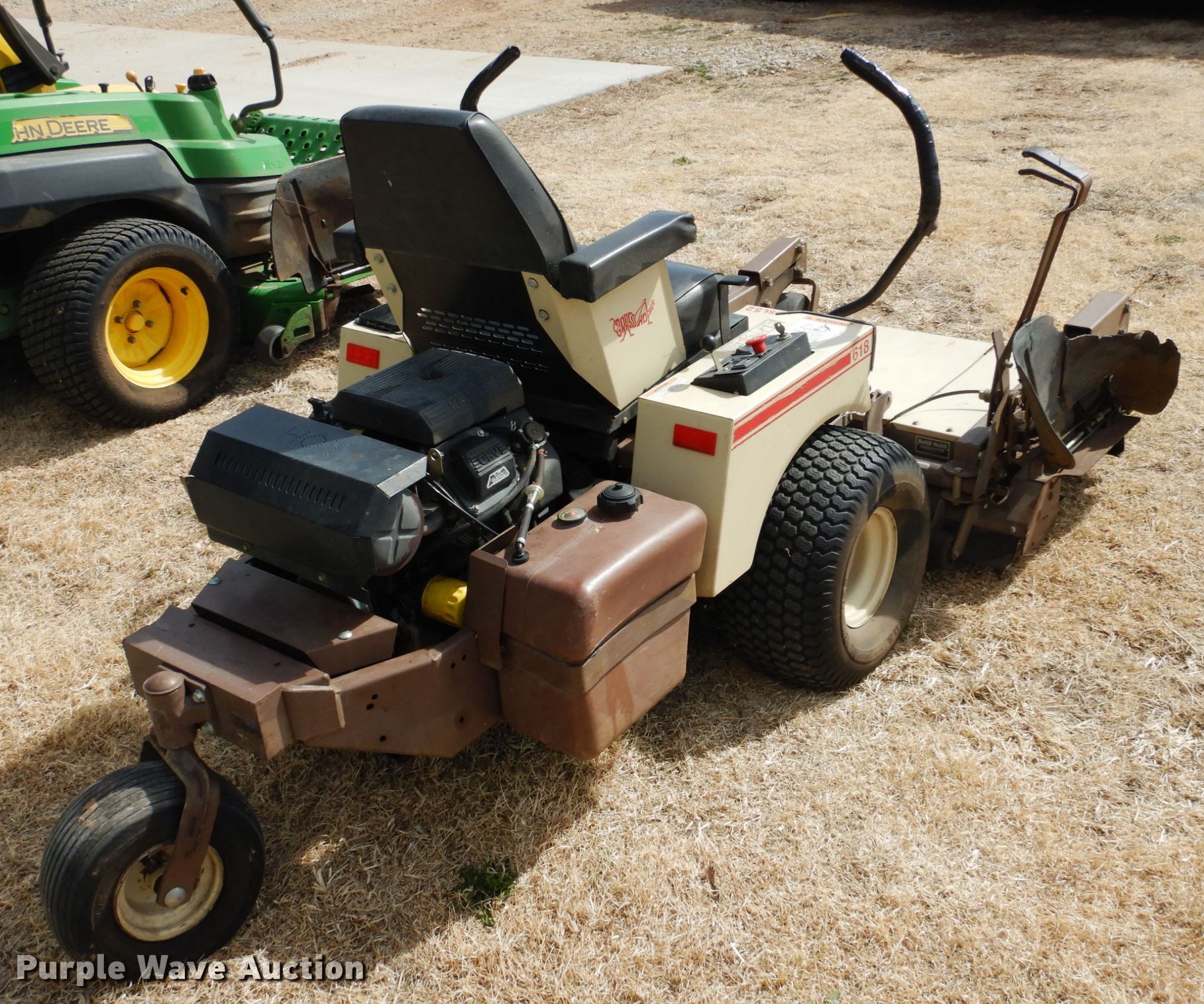 Grasshopper 618 ZTR lawn mower in Wakeeney, KS | Item DJ3064 sold ...