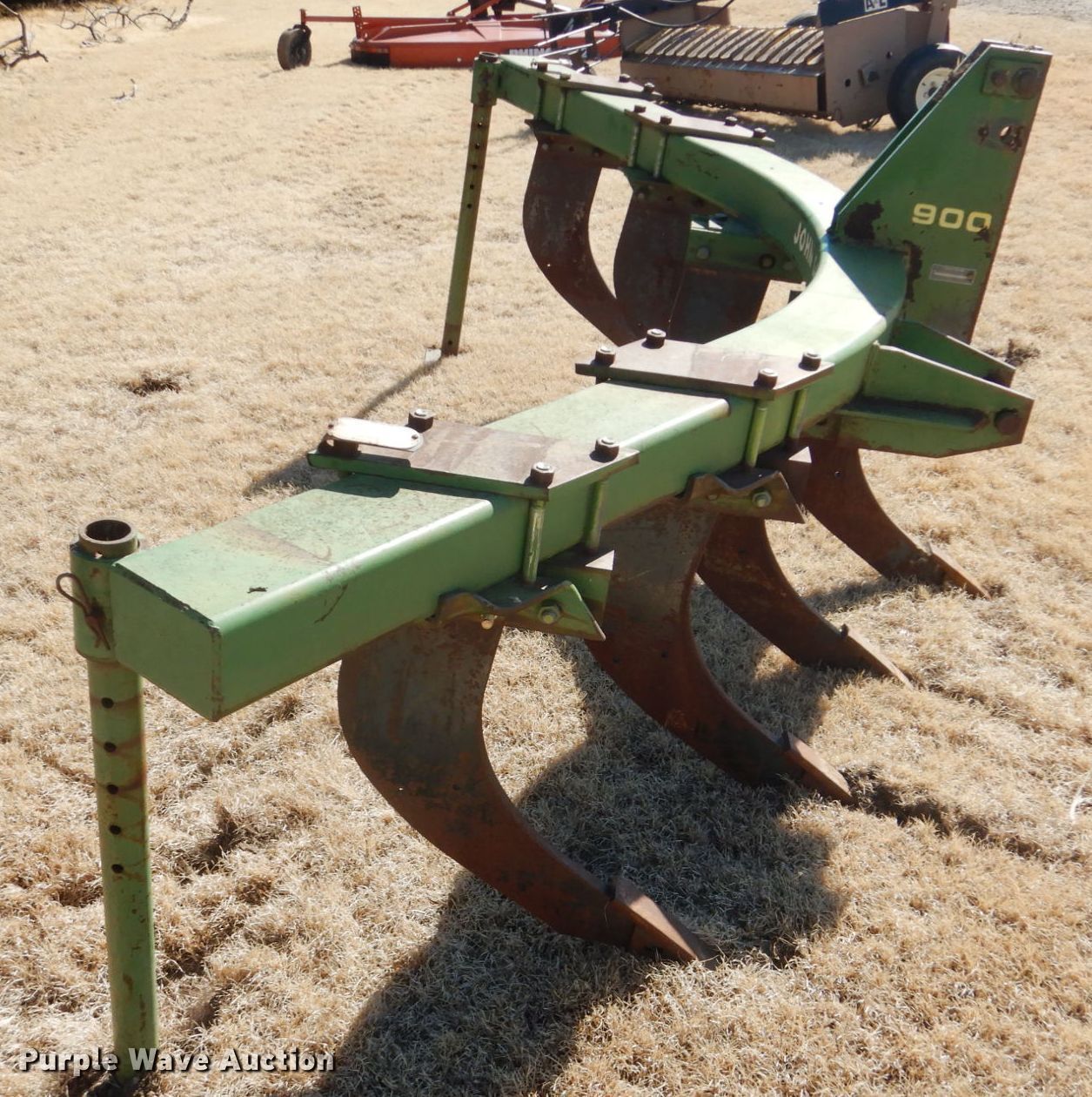 John Deere 900 V-ripper in Wakeeney, KS | Item DJ3082 sold | Purple Wave