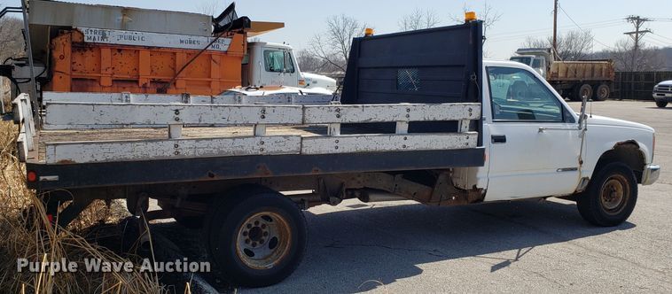 1989 Chevrolet C3500 flatbed pickup truck in Independence, MO | Item ...