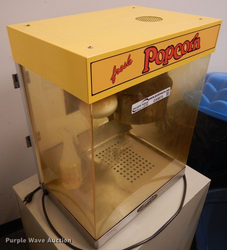 Star 39 popcorn machine in Chanute, KS | Item GX9975 sold | Purple Wave