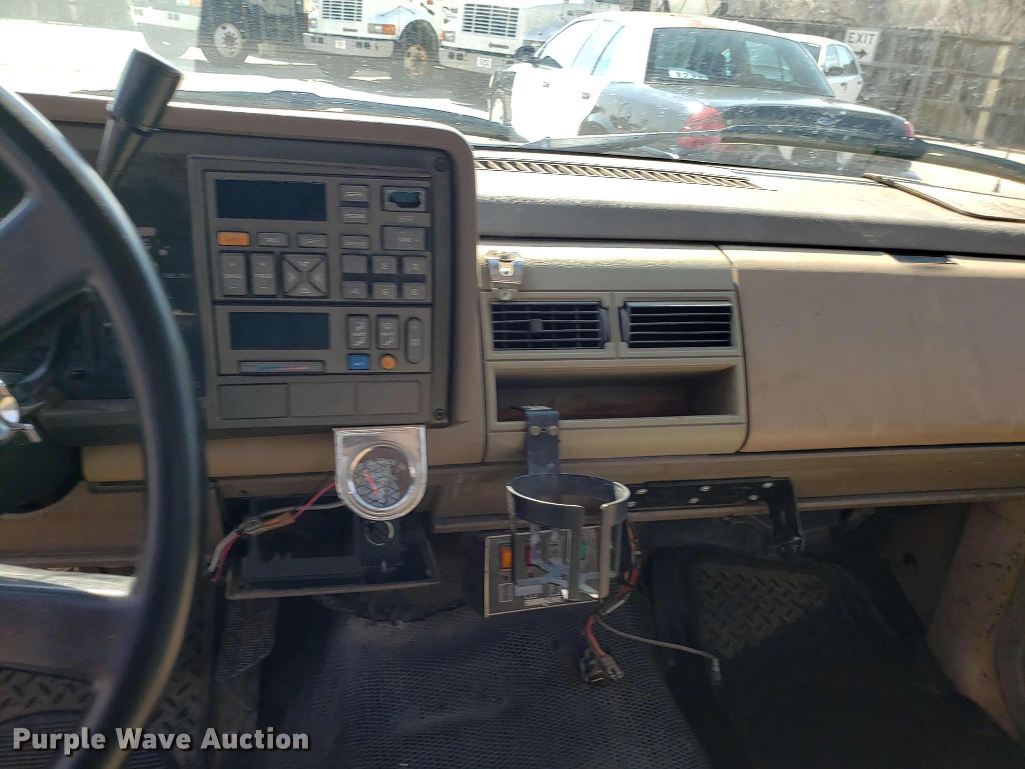 1989 Chevrolet C3500 flatbed pickup truck in Independence, MO | Item ...