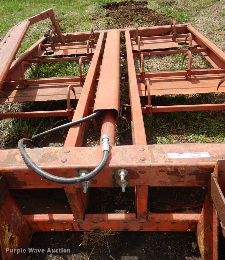 Square bale grabber in Arkansas City, KS | Item GK9121 sold | Purple Wave