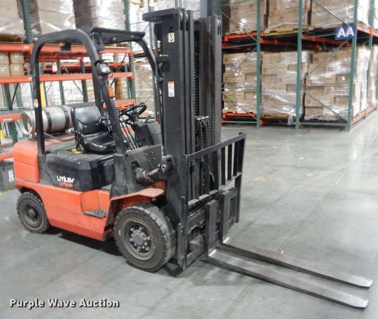 2015 Utilev UT25P forklift in Boonville, MO | Item DF3021 sold | Purple ...