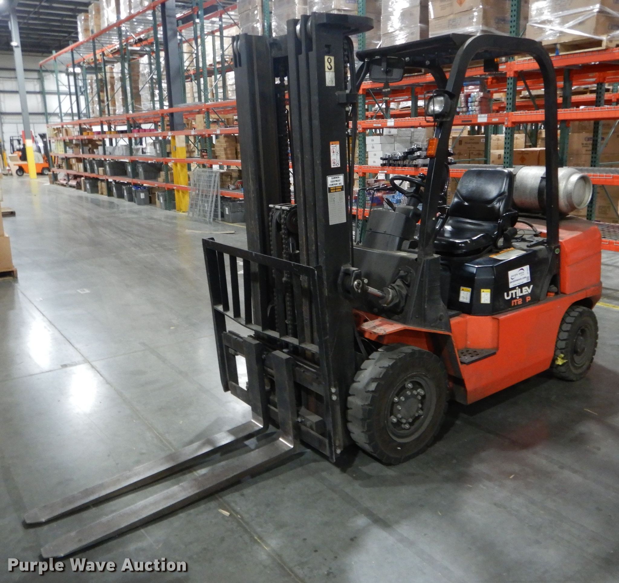 2015 Utilev UT25P forklift in Boonville, MO | Item DF3021 sold | Purple ...