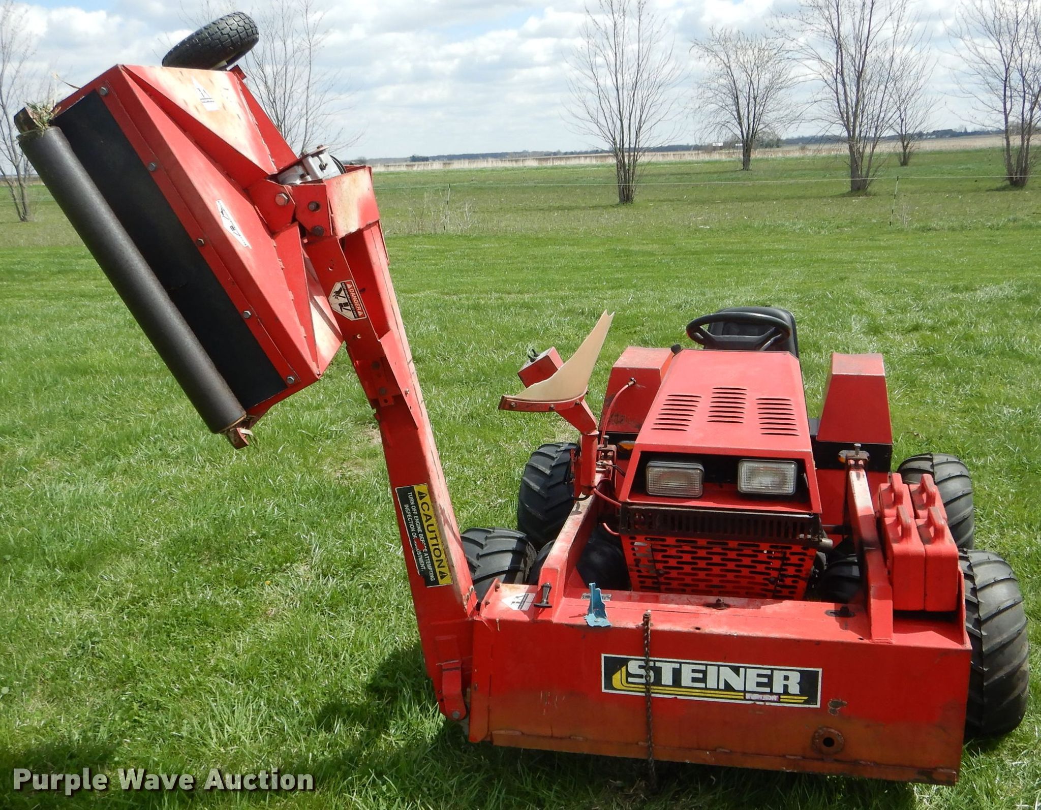 Steiner 430 lawn mower in Clinton, IL | Item DF3058 sold | Purple Wave