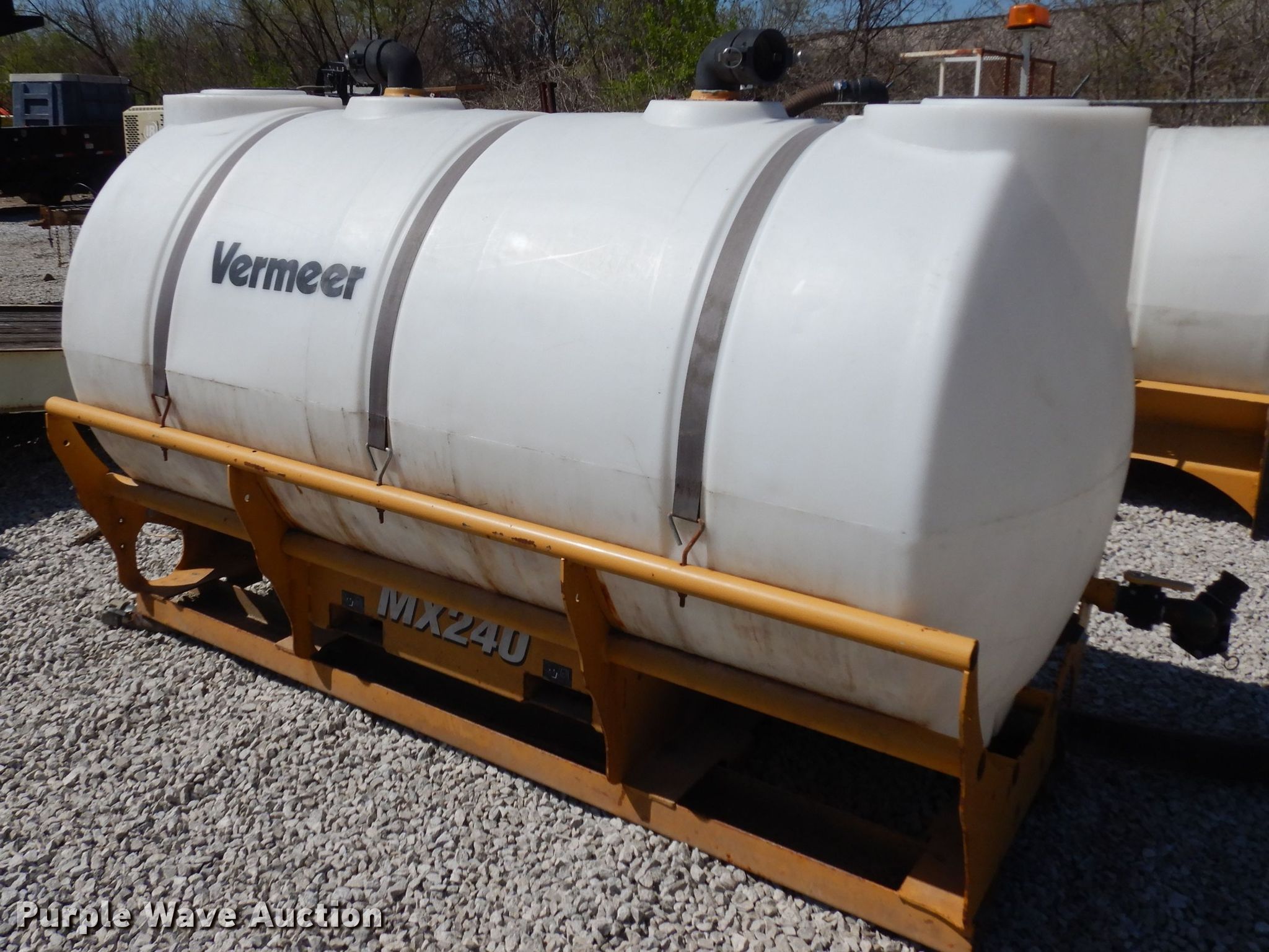 Vermeer MX240 directional boring unit water tank in Olathe, KS | Item ...