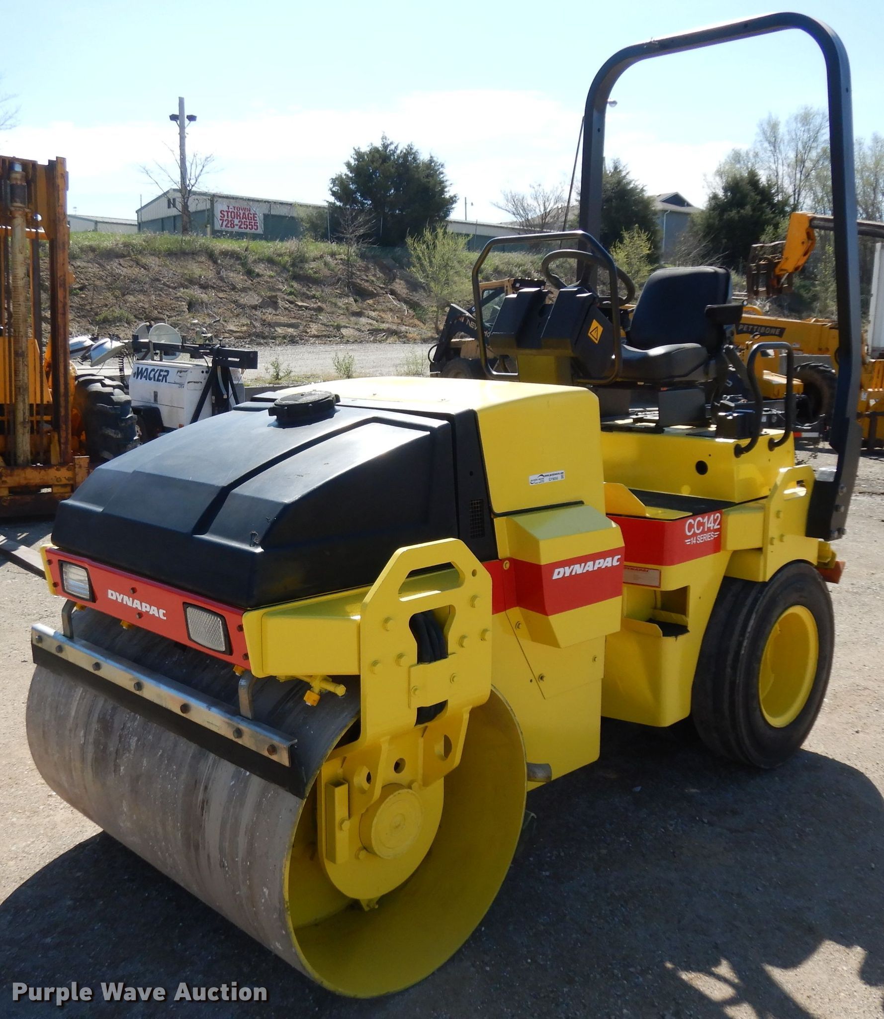 Dynapac CC142C combination roller in Tonganoxie, KS | Item GY9050 sold ...
