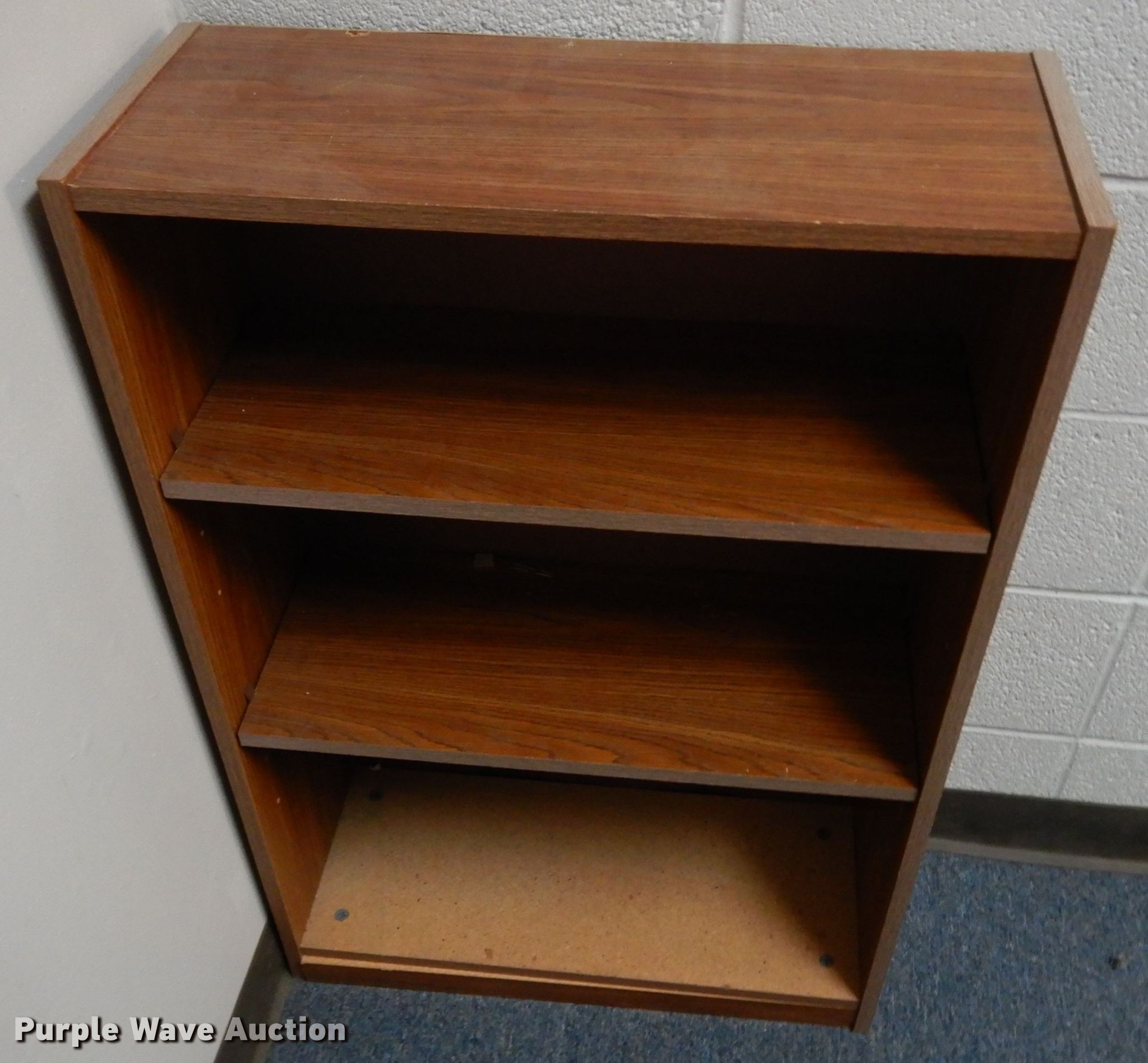 Furniture in Paola, KS | Item HT9132 sold | Purple Wave
