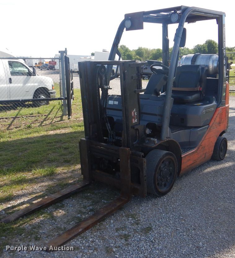 Toyota 8FGCU20 forklift in Collinsville, OK | Item GF9183 sold | Purple ...