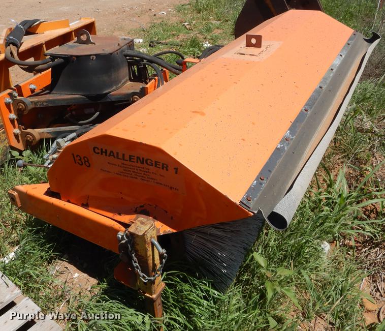 ACS 30 loader broom in Weatherford, OK | Item HA9046 sold | Purple Wave