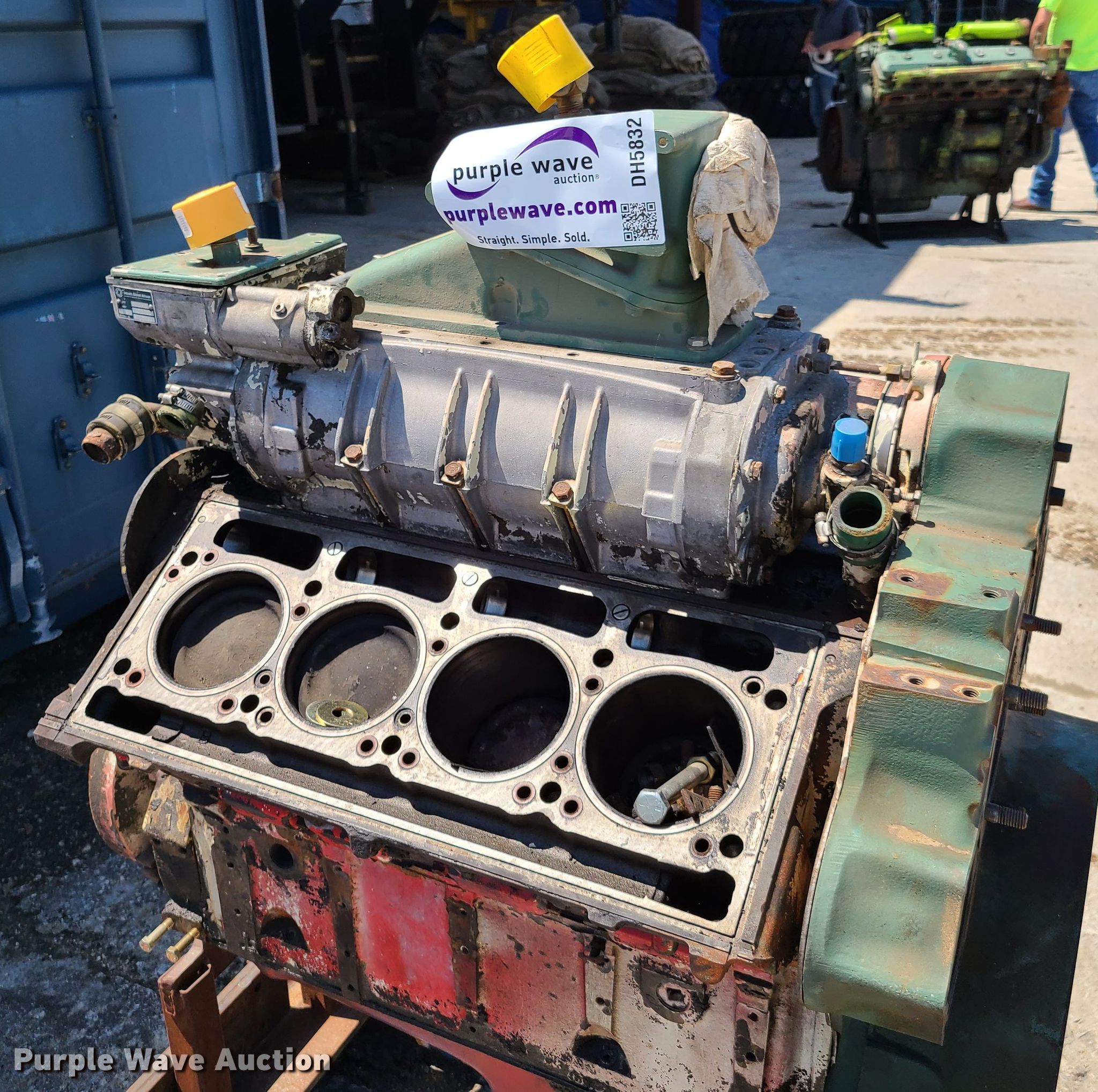 Detroit Diesel 8V92 eight cylinder diesel engine in Liberty, MO | Item ...