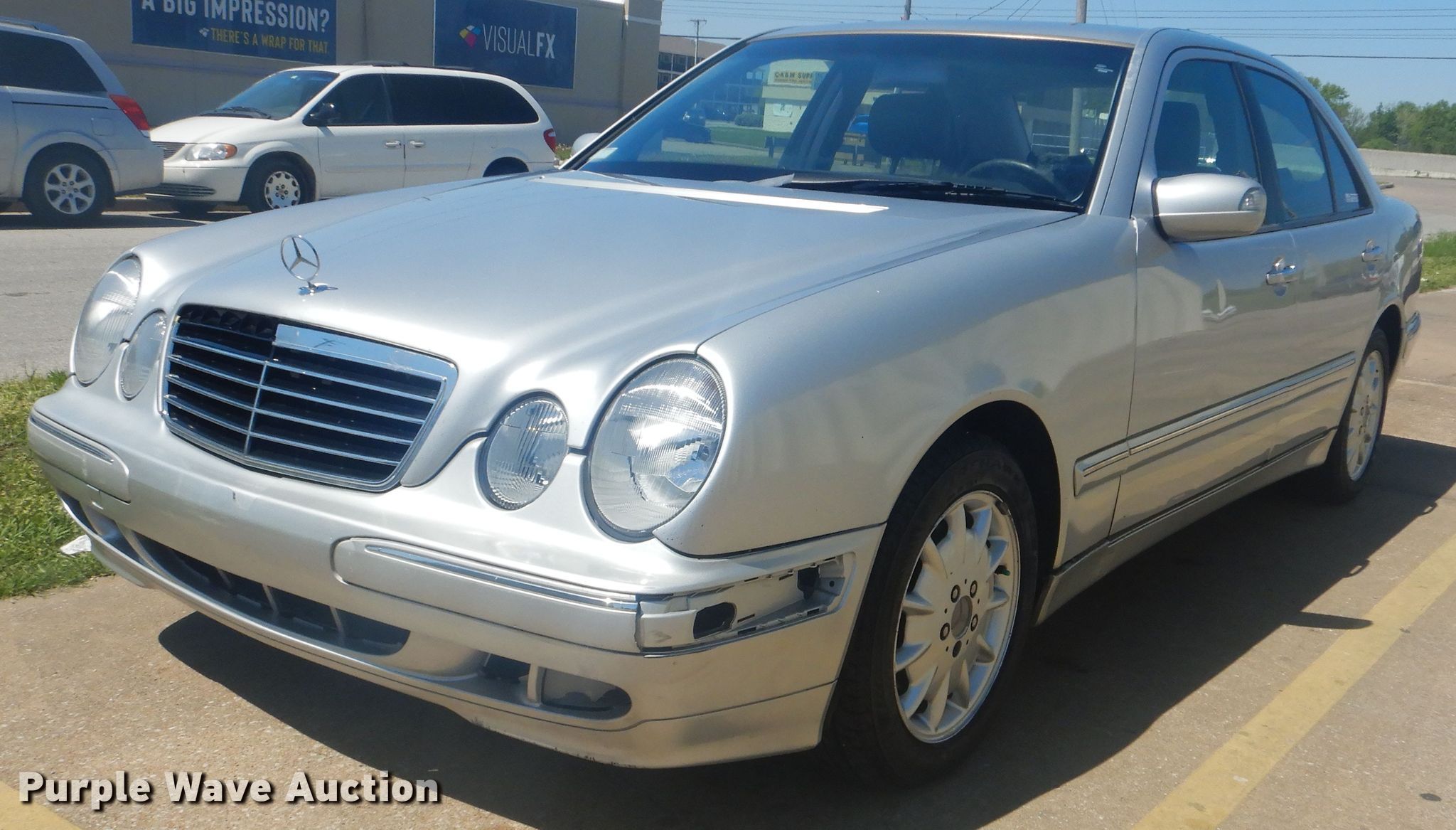 2001 Mercedes Benz E-Class in Tulsa, OK | Item GY9794 sold | Purple Wave