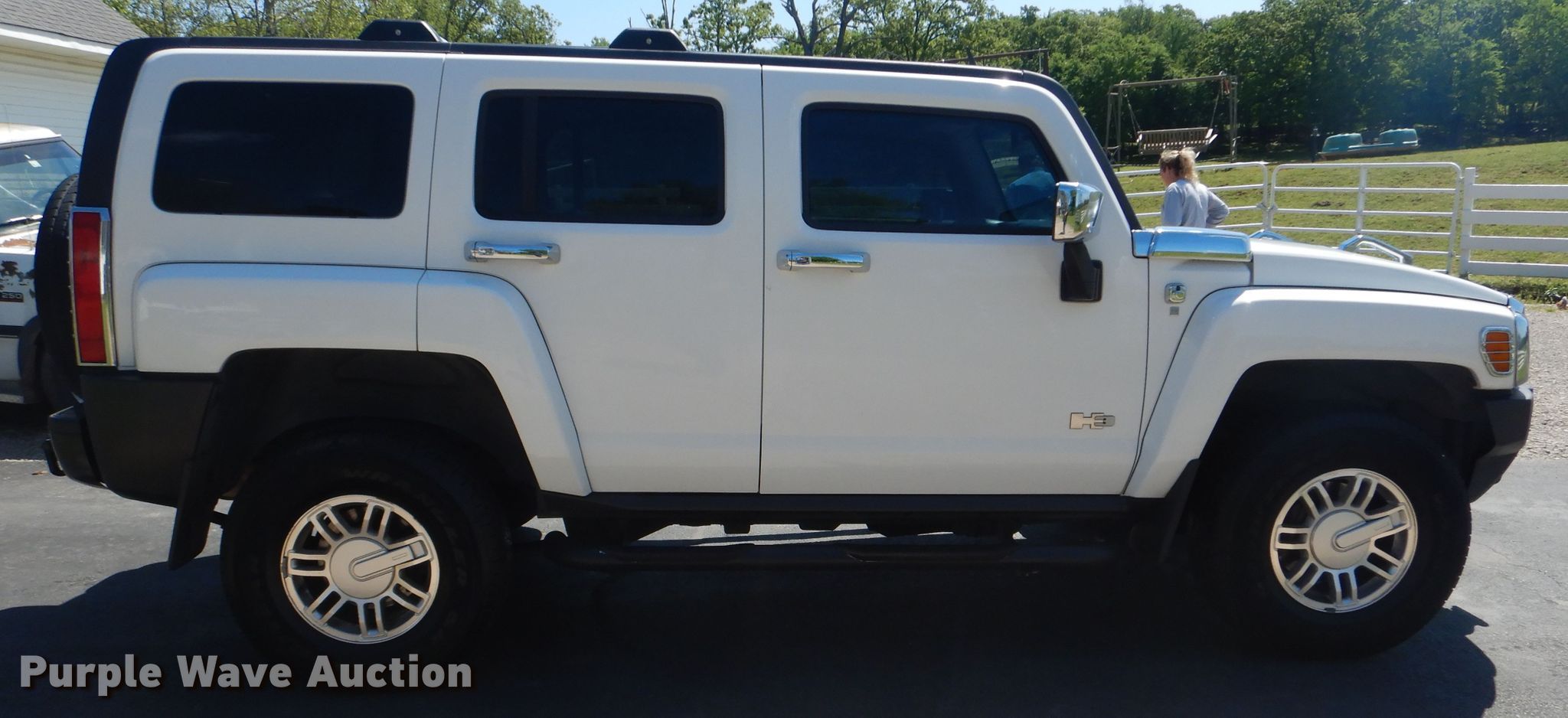 2007 Hummer H3 SUV in Bristow, OK | Item GY9847 sold | Purple Wave
