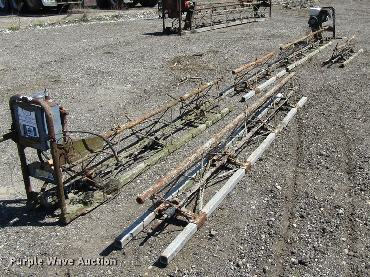Approximately 5 speed screeds in Waterloo, IA | Item FD9428 sold ...