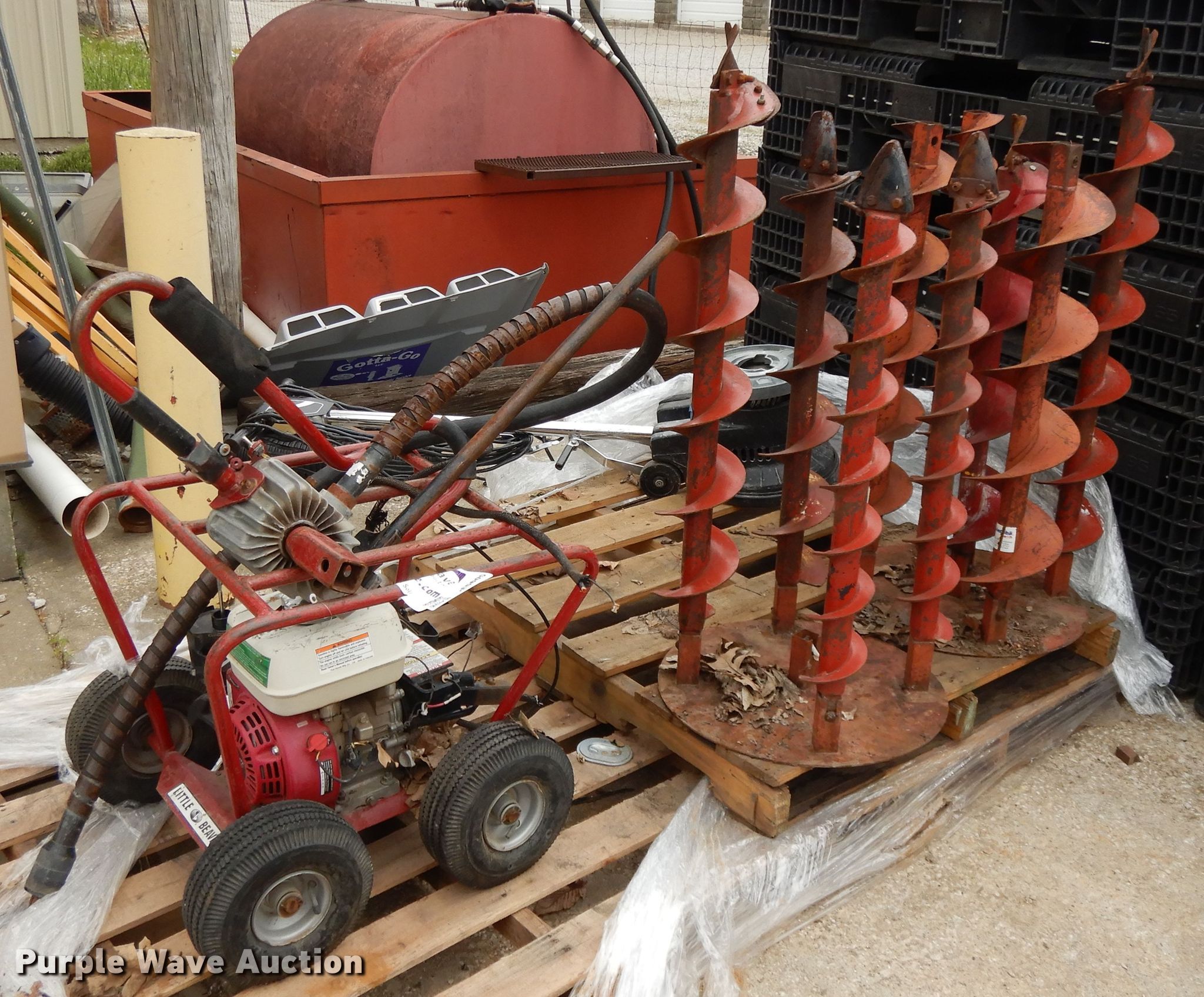 Little Beaver 5 auger in Paola, KS | Item DE5605 sold | Purple Wave