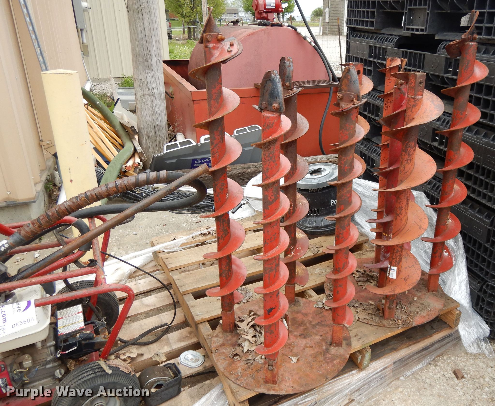 Little Beaver 5 auger in Paola, KS | Item DE5605 sold | Purple Wave