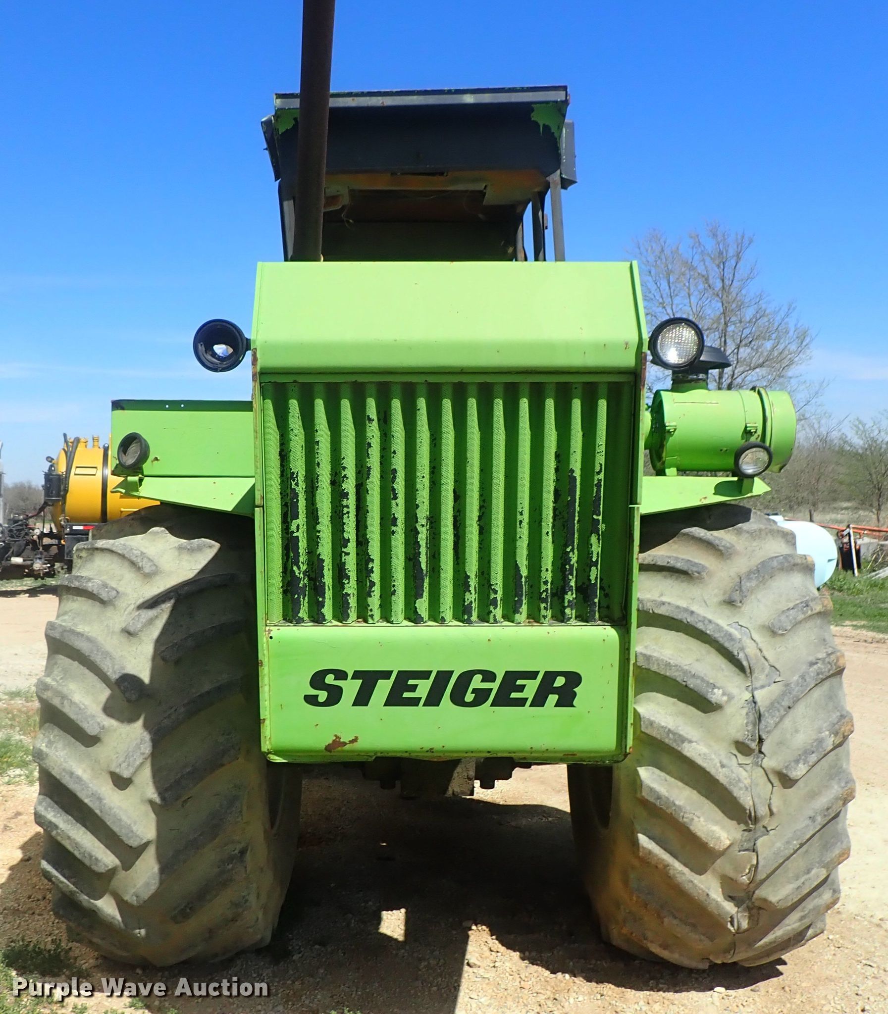 Steiger Bearcat II 4WD tractor in Lyons, KS | Item DG3151 sold | Purple ...