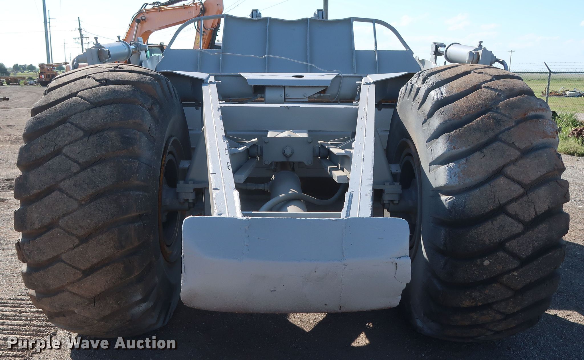 International 270 scraper in Hinton, OK | Item GS9868 sold | Purple Wave