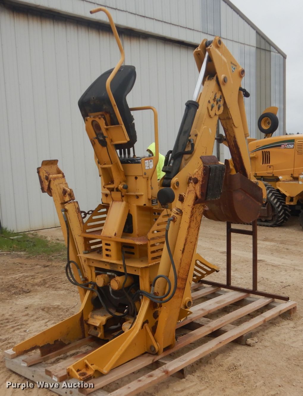 2008 Vermeer B930A backhoe in Lancaster, WI | Item GW9798 sold | Purple ...