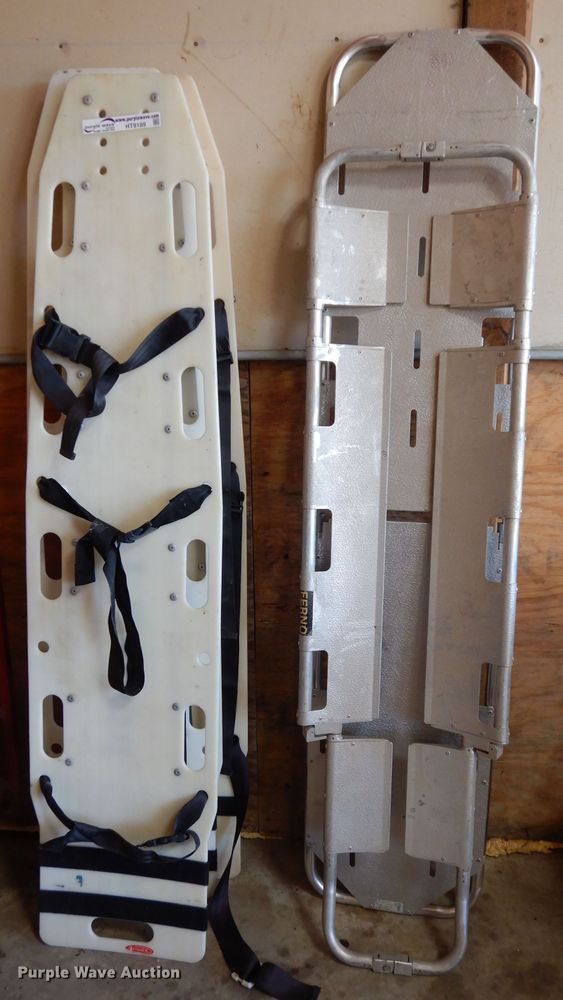 (5) back boards in Centropolis, KS | Item HT9189 sold | Purple Wave