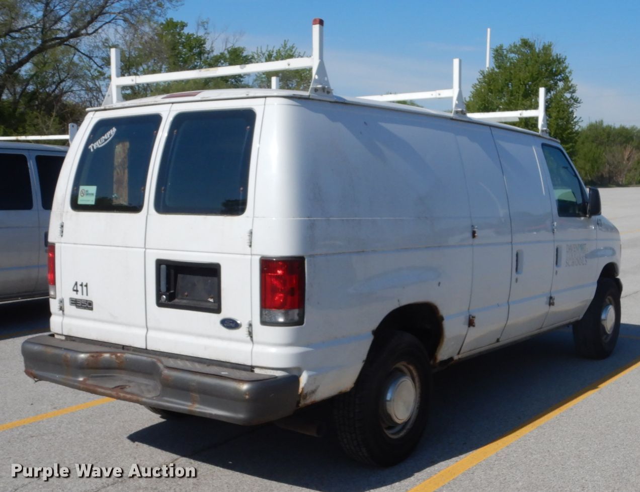2004 Ford E350 Super Duty van in Davenport, IA | Item GW9892 sold ...