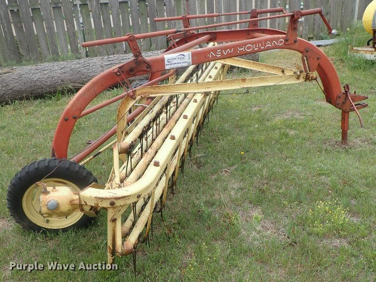 New Holland 260 hay rake in Lewis, KS | Item DG3154 sold | Purple Wave