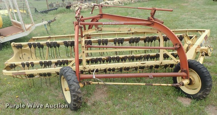 New Holland 260 hay rake in Lewis, KS | Item DG3154 sold | Purple Wave