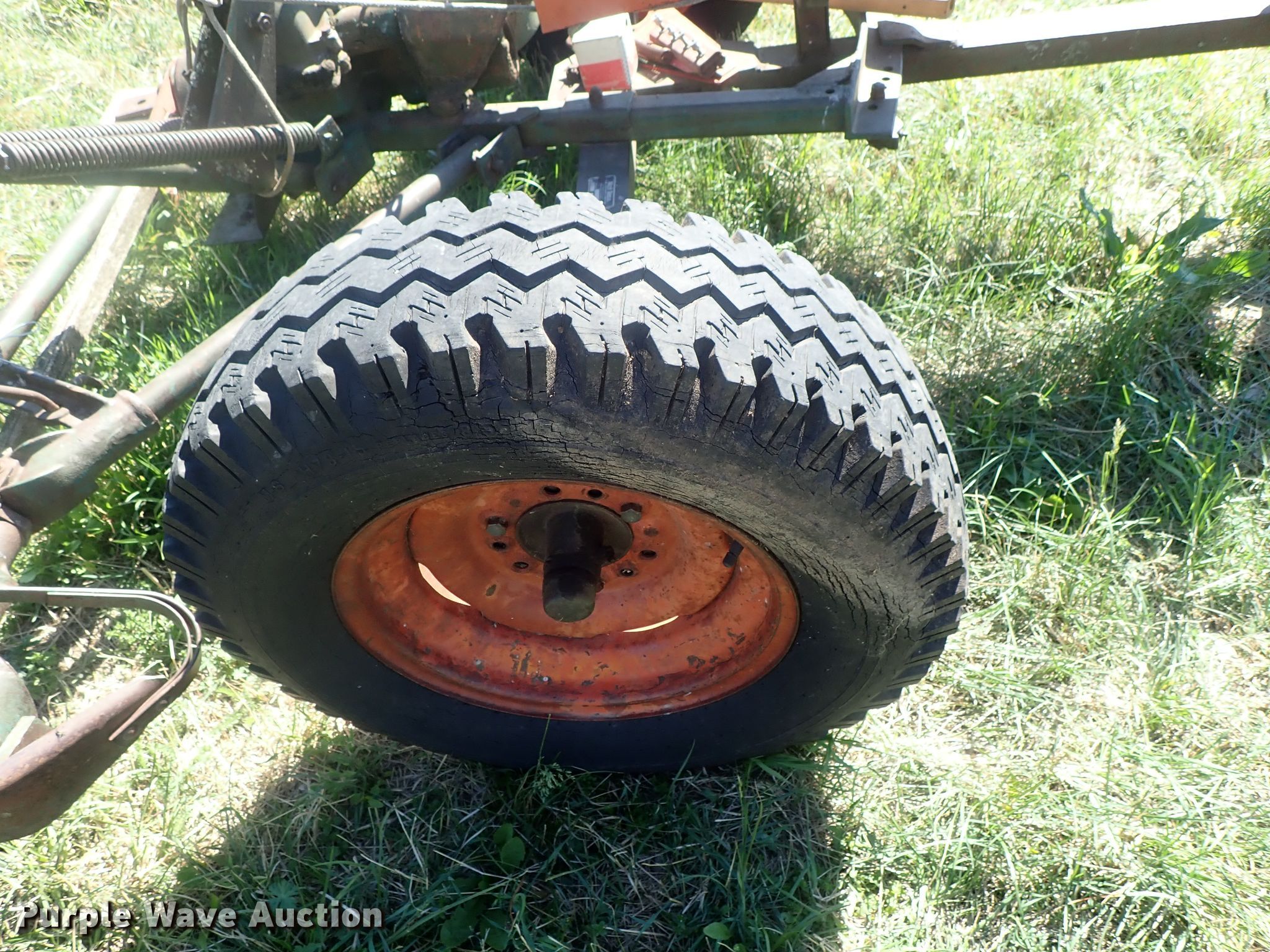 New Idea 251 sickle mower in Inman, KS | Item DG3122 sold | Purple Wave