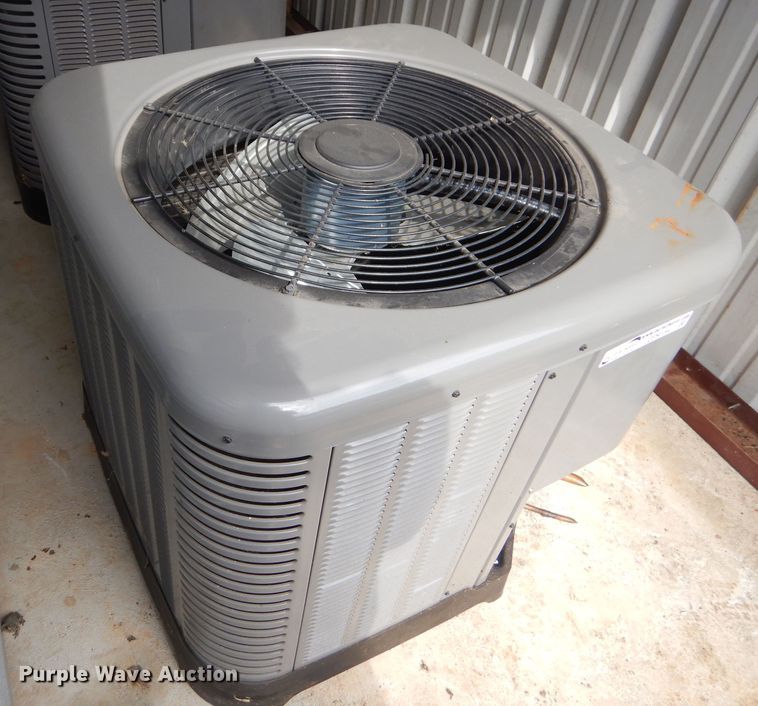 (2) Ruud AC units in Fredonia, KS | Item GP9184 sold | Purple Wave