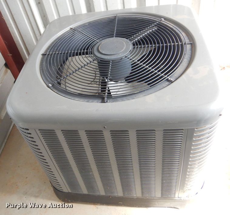 (2) Ruud AC units in Fredonia, KS | Item GP9184 sold | Purple Wave