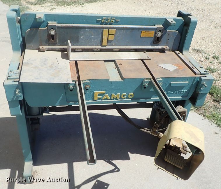 Famco 636 pneumatic shear in Lyons, KS | Item GR9081 sold | Purple Wave