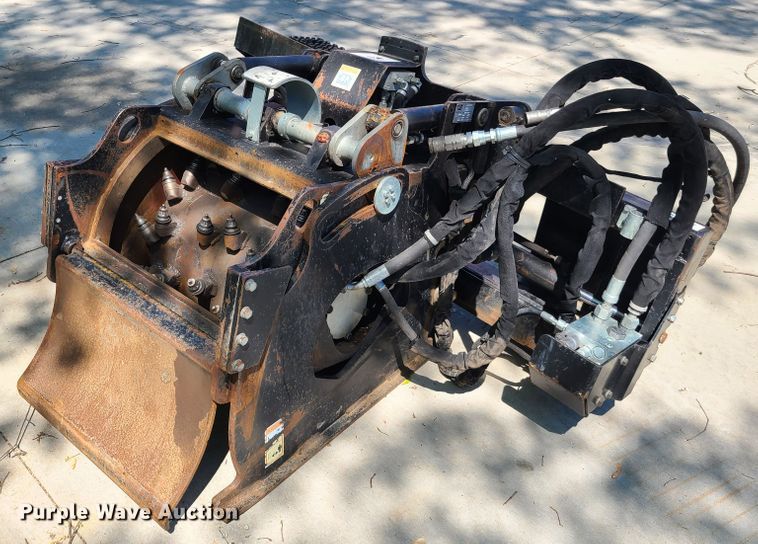 Caterpillar PC206 skid steer cold planer in Sugar Creek, MO | Item ...
