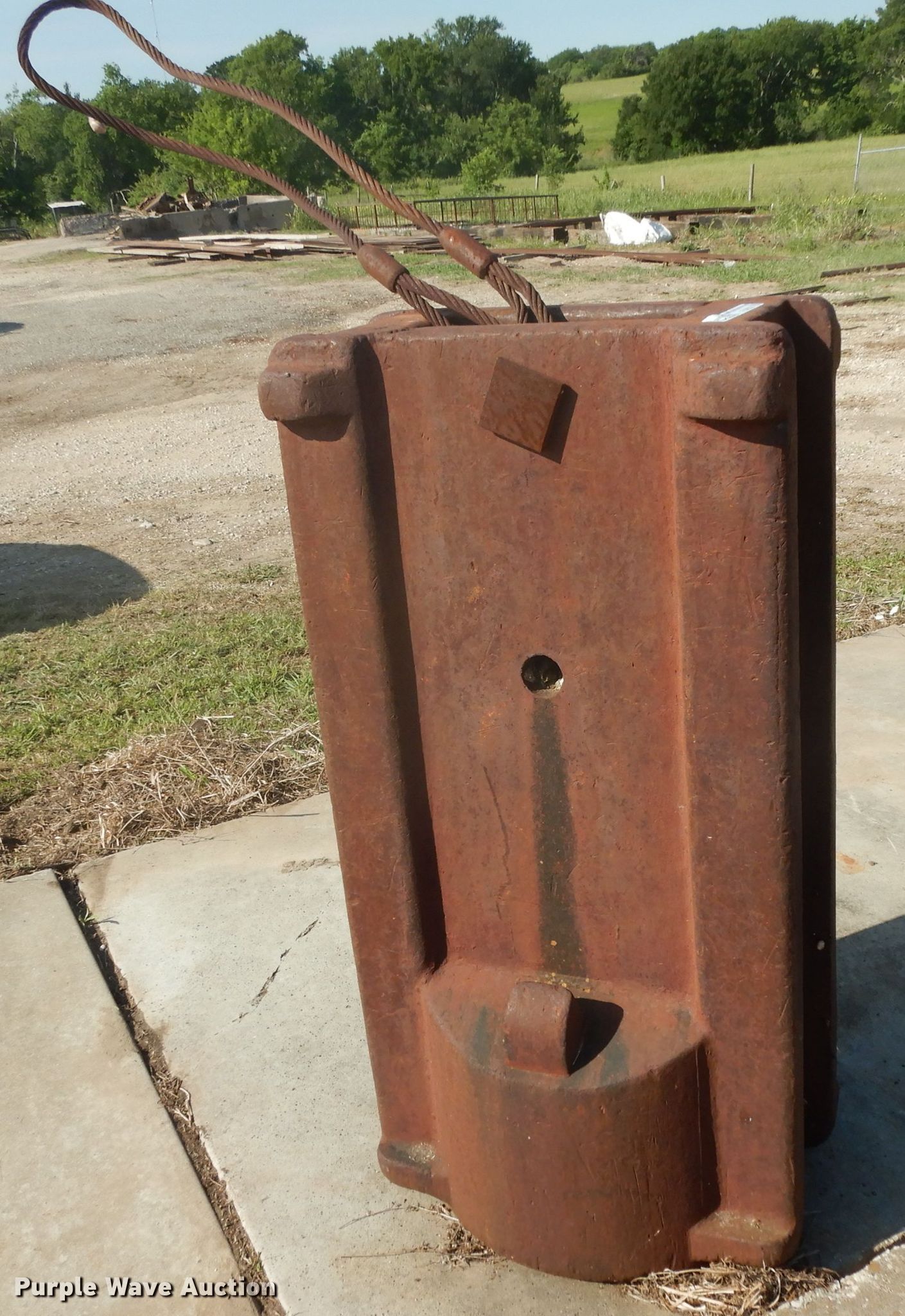Piling drop hammer in Eddy, TX | Item FU9820 sold | Purple Wave