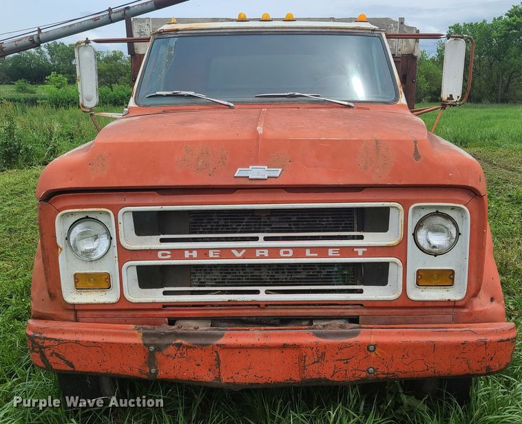 1970 Chevrolet C50 grain truck in Centerville, KS | Item DE2447 sold ...