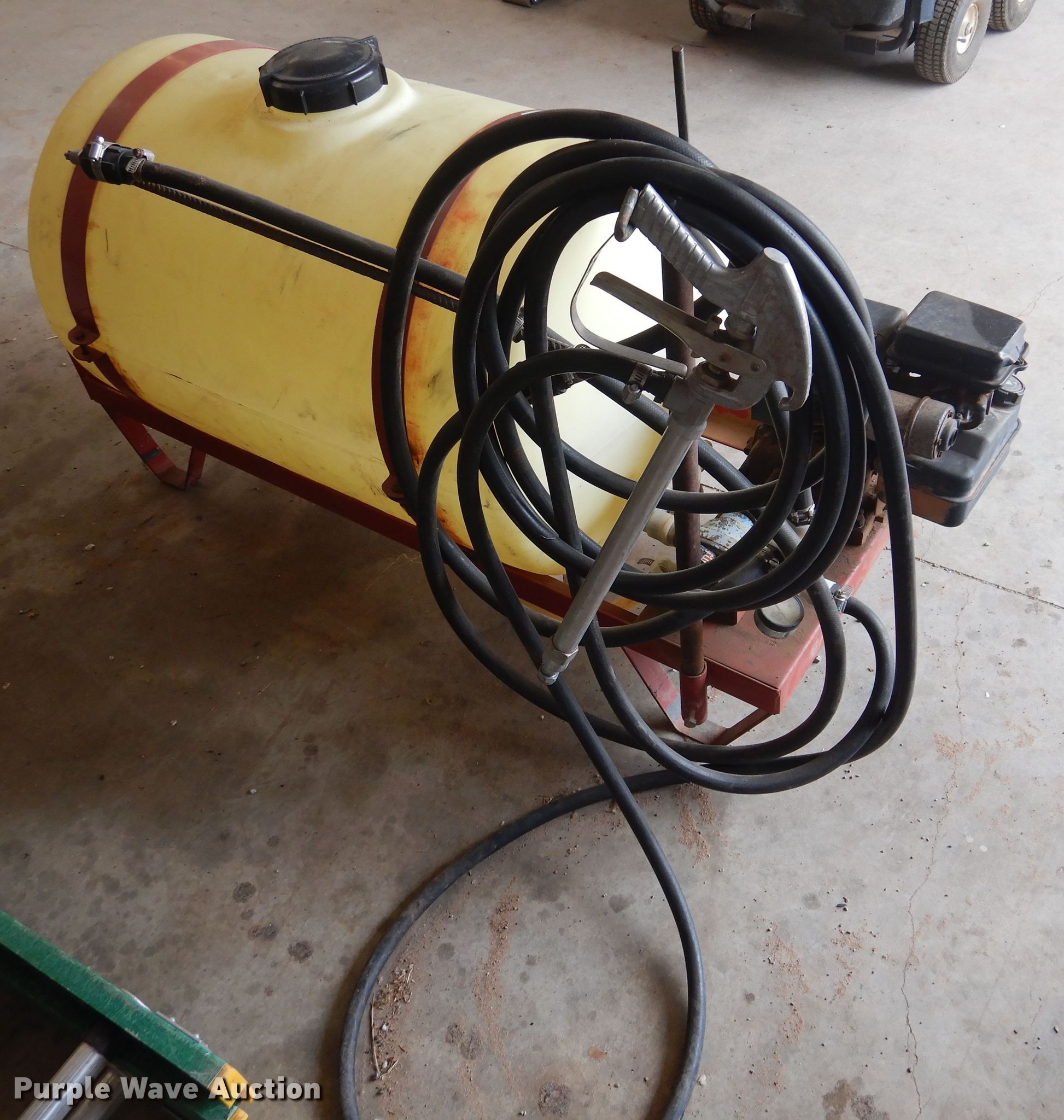Kuker sprayer in Burlington, OK | Item GE9484 sold | Purple Wave