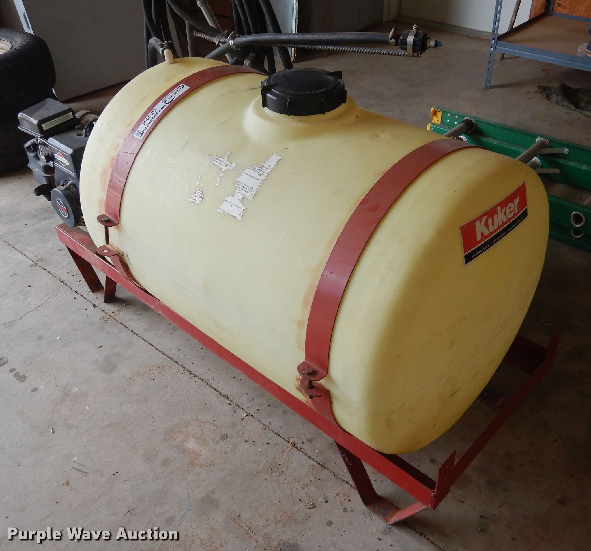 Kuker sprayer in Burlington, OK | Item GE9484 sold | Purple Wave