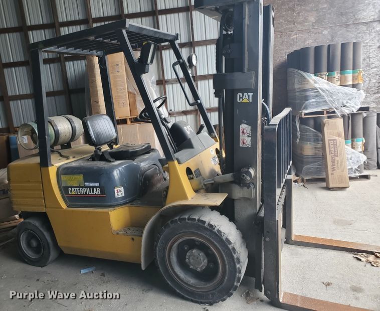 Caterpillar GP30 forklift in Chatham, IL | Item GV9029 sold | Purple Wave