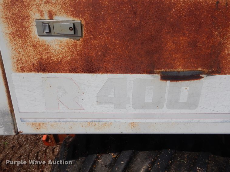 1986 Kubota R400 wheel loader in Jones, OK | Item HS9595 sold | Purple Wave