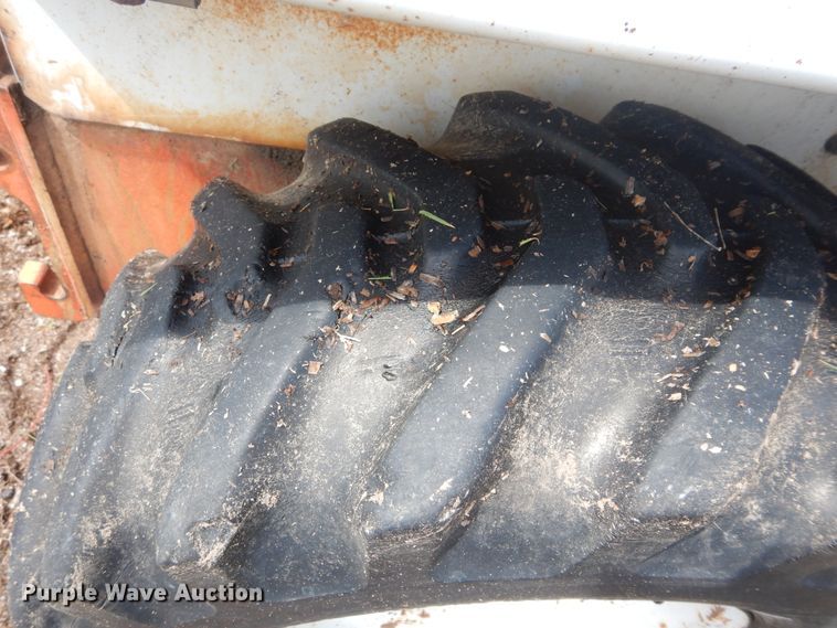 1986 Kubota R400 wheel loader in Jones, OK | Item HS9595 sold | Purple Wave