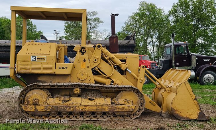 1971 Caterpillar 955K track loader in Richmond, MO | Item K5883 sold ...