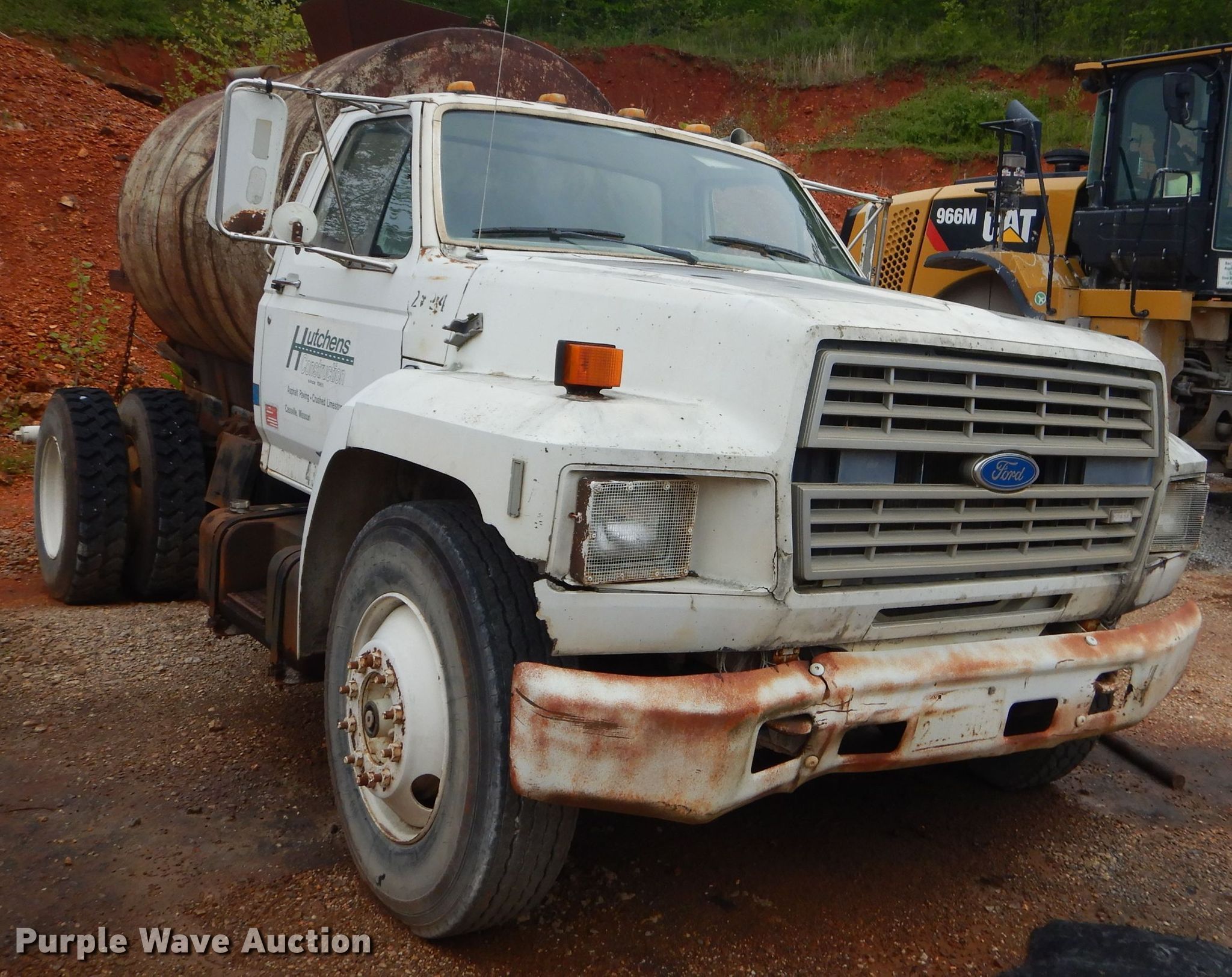 1984 Ford B7000 tank truck in Purdy, MO | Item GP9181 sold | Purple Wave