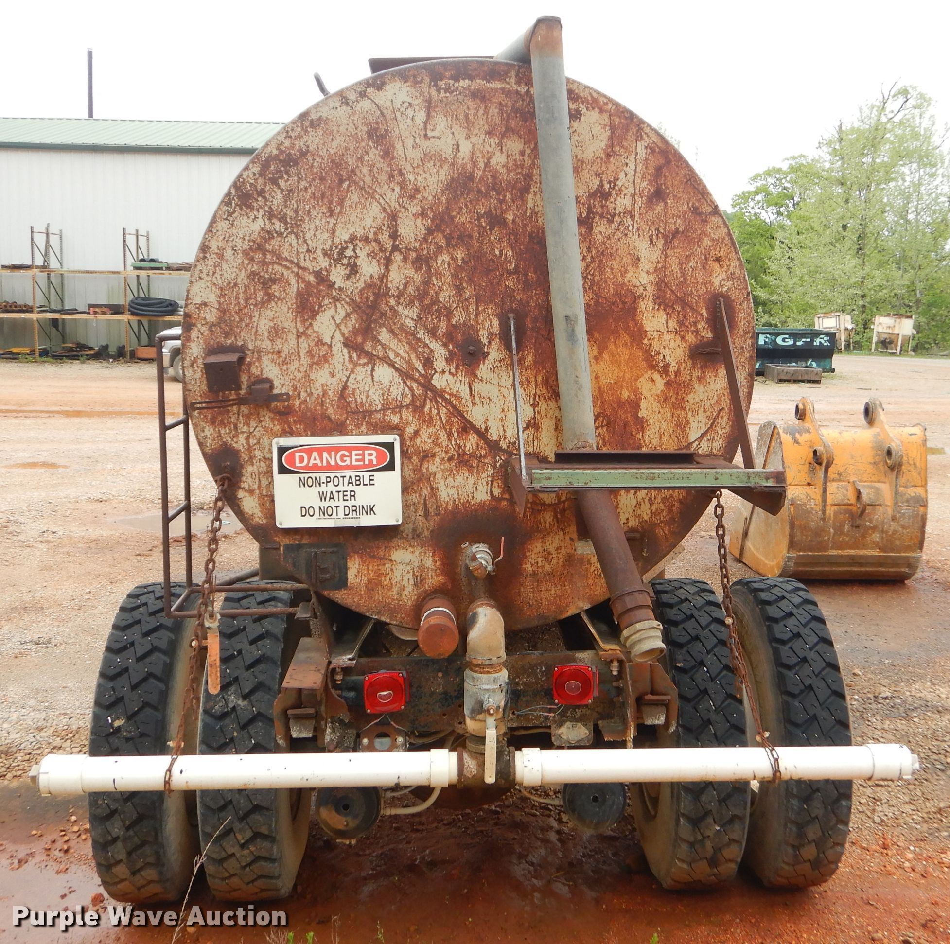1984 Ford B7000 tank truck in Purdy, MO | Item GP9181 sold | Purple Wave
