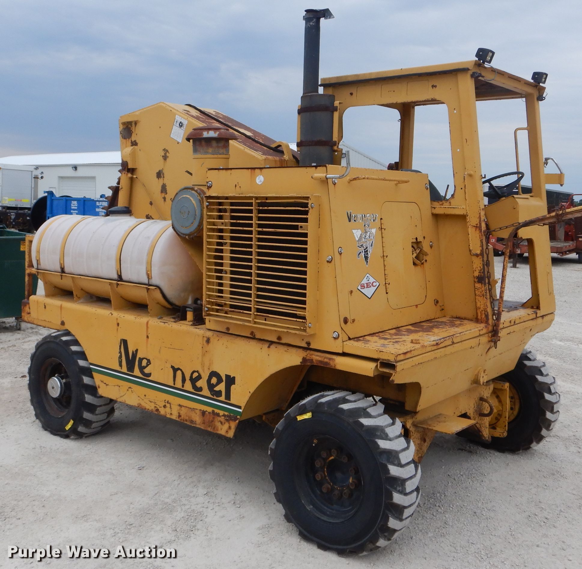 1994 Vermeer CC-135 rock saw in Clinton, IL | Item HM9504 sold | Purple ...