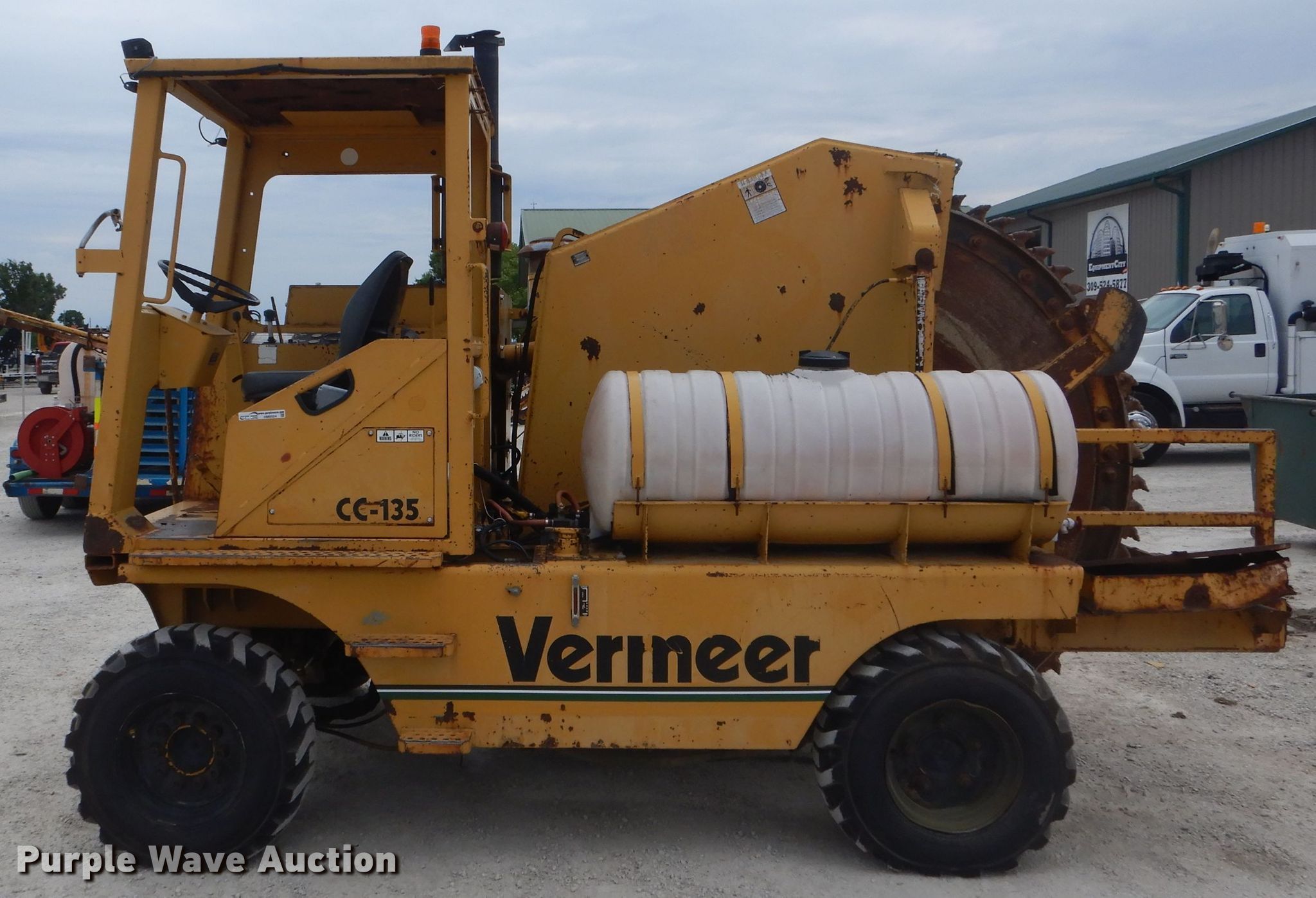 1994 Vermeer CC-135 rock saw in Clinton, IL | Item HM9504 sold | Purple ...