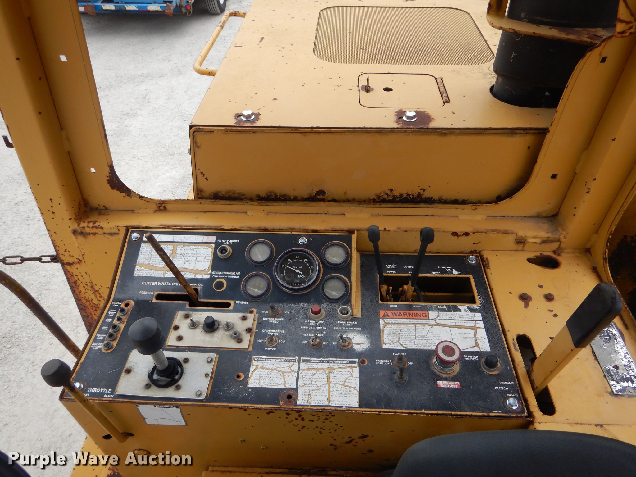 1994 Vermeer CC-135 rock saw in Clinton, IL | Item HM9504 sold | Purple ...