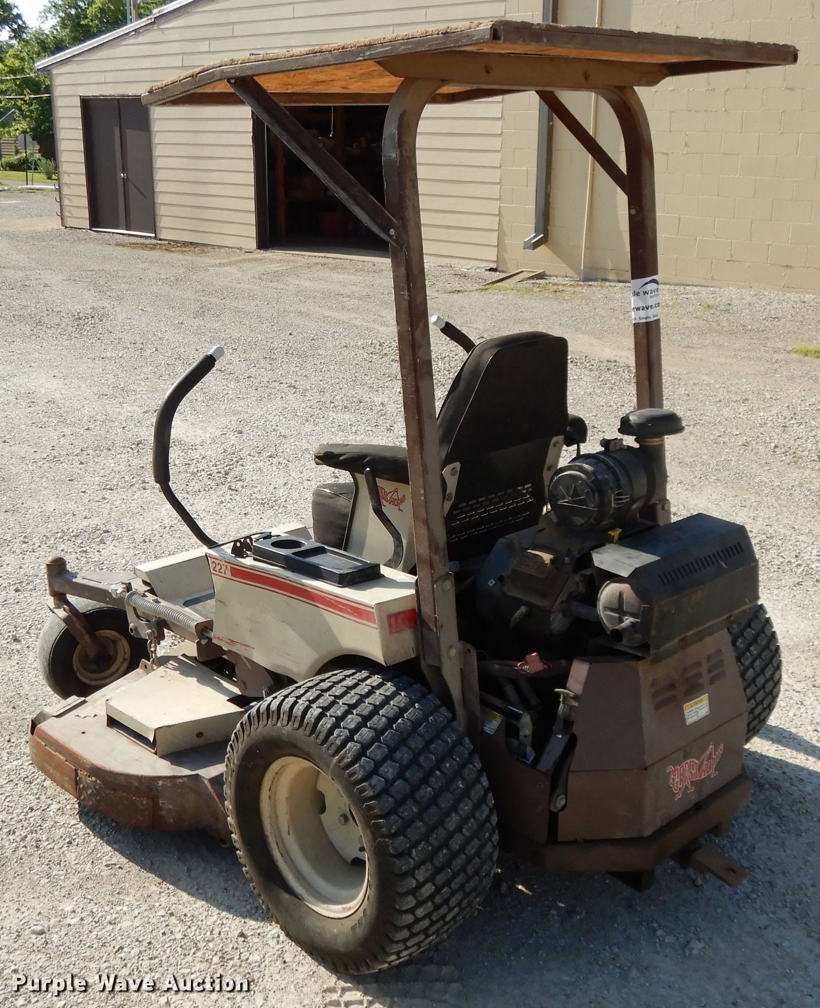 Grasshopper 227 ZTR lawn mower in Solomon, KS | Item DE5719 sold ...