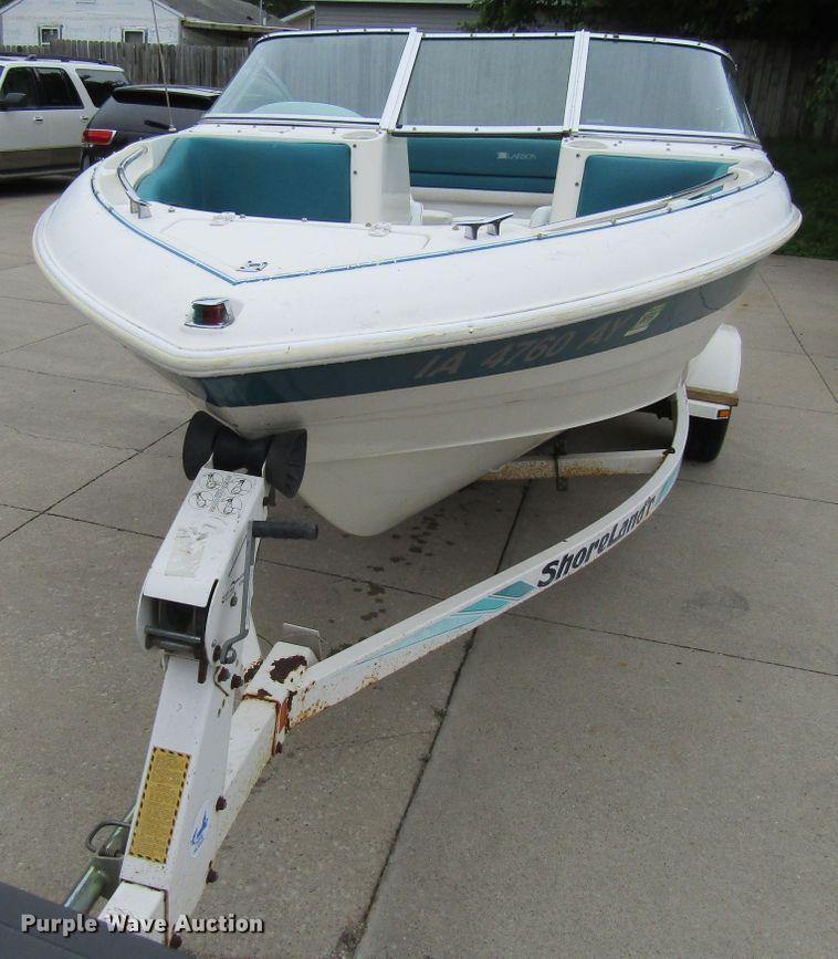 1993 Larson boat in Cedar Rapids, IA | Item FD9480 sold | Purple Wave