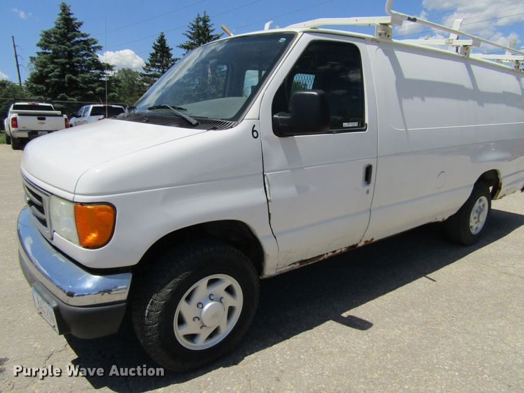 2005 Ford Econoline E250 van in Cedar Falls, IA | Item FD9498 sold ...