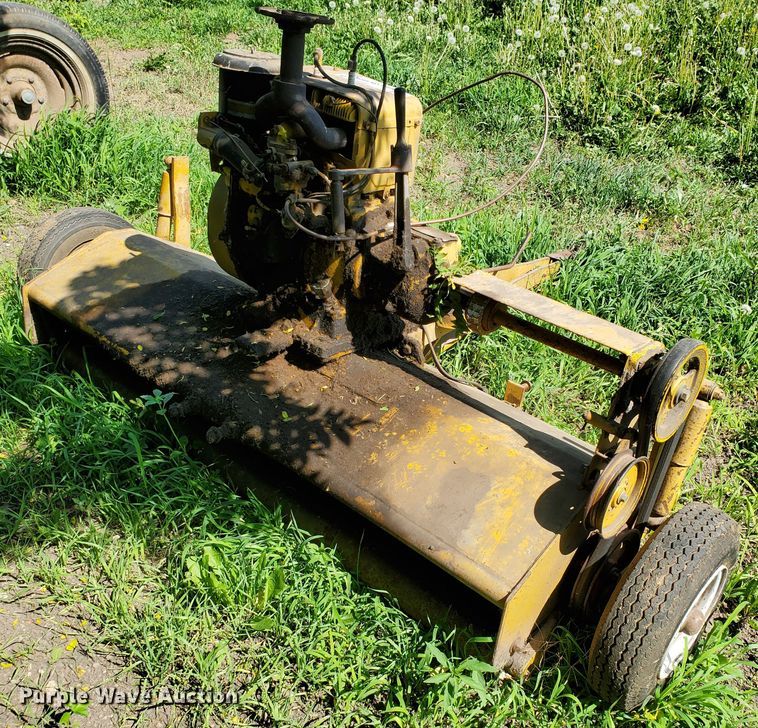 Mott flail mower in Claflin, KS | Item DF8941 sold | Purple Wave